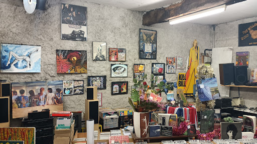 Record Stores in Castres - Vinyl World